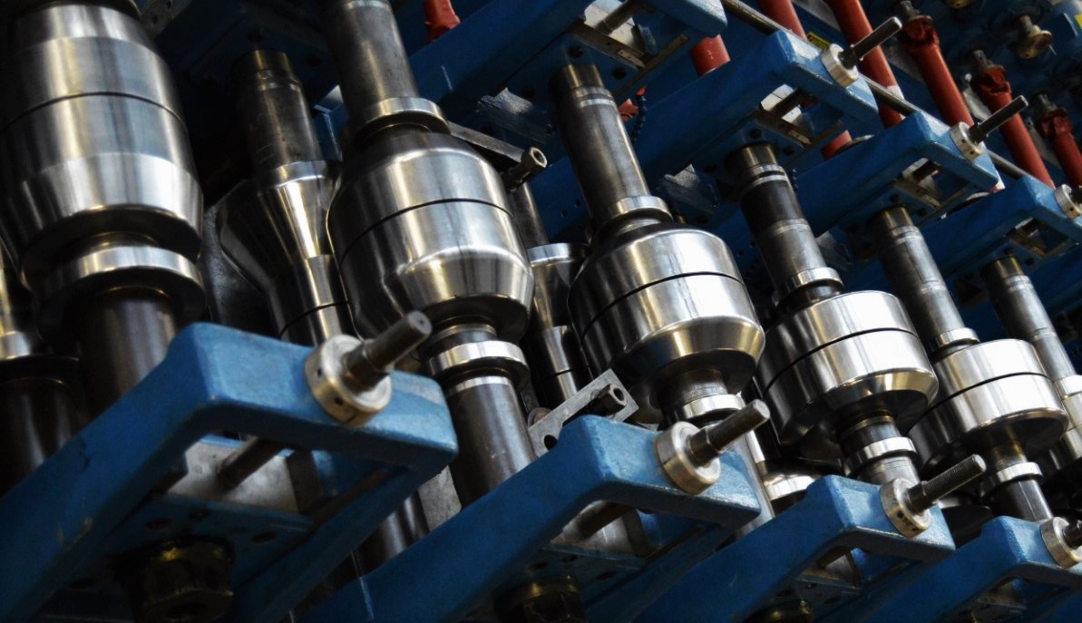 Metal Fabrication: How Roll Forming Machine & Die Makes Components