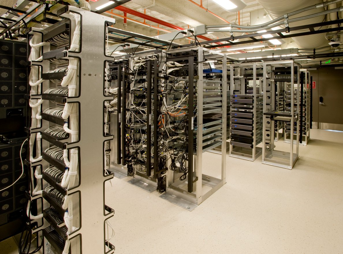 Server Rack Component Guide: Copper Busbars & Grounding Channels